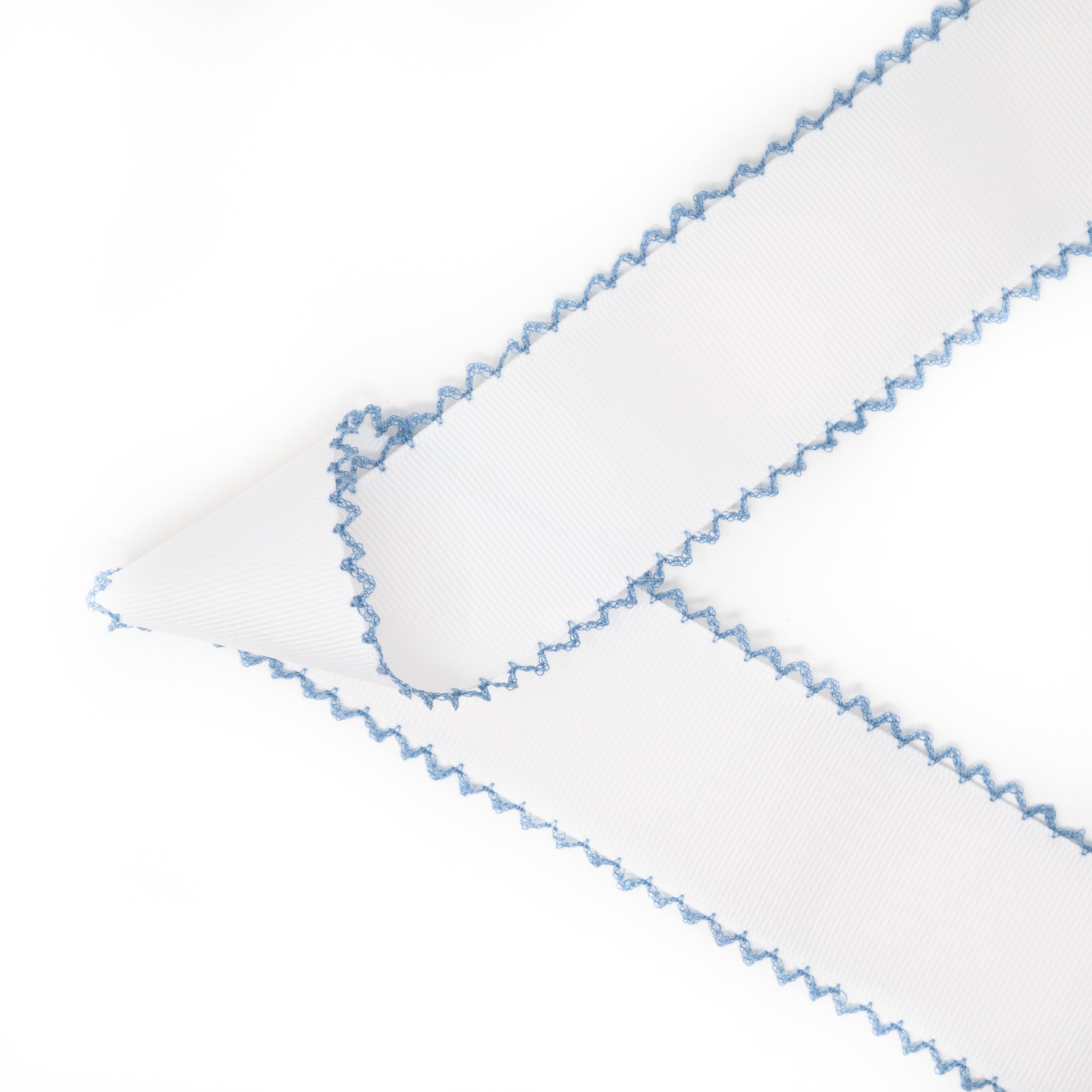 Colored Edge Moonstitch – Ribbon and Bows Oh My!